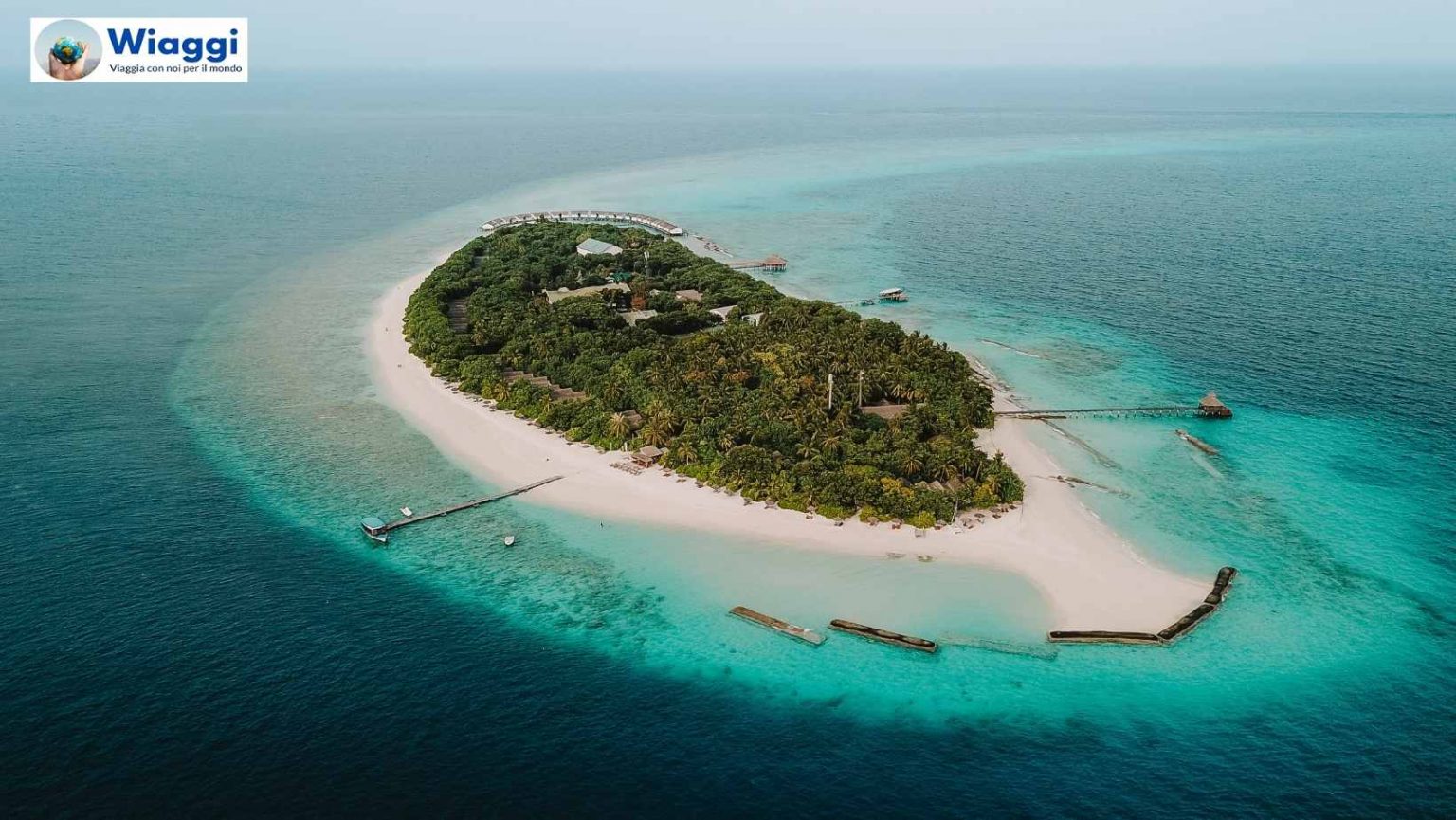 Atollo di Baa (Maldive): spiagge, barriere coralline, immersioni